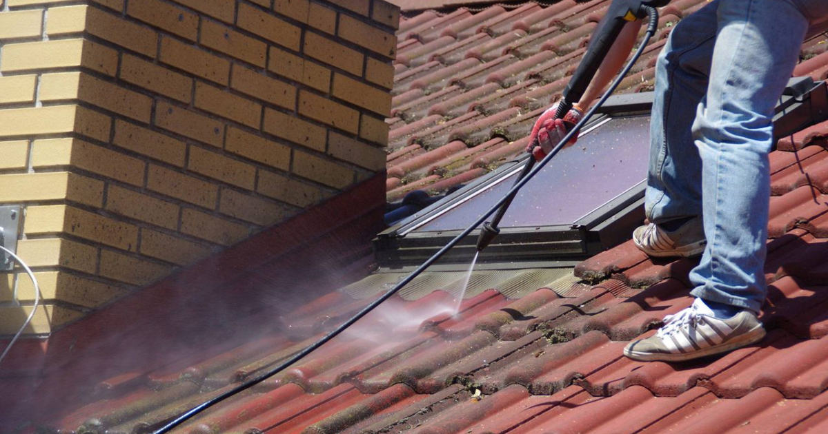 Landlord's Guide to Roof Maintenance for Rental Properties | Red Key ...